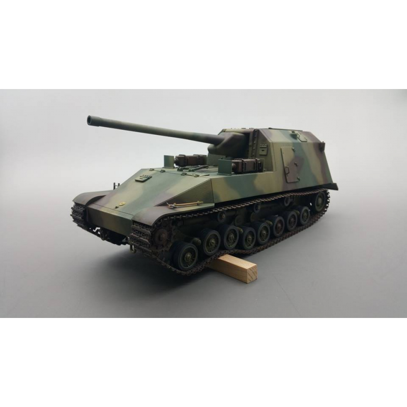 Amusing Hobby 35A022 - 1/35 IJA Experimental Gun Tank Type 5 (Ho-Ri I)