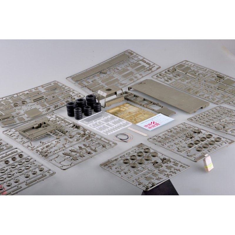 Trumpeter 00203 - 1/35 FAUN SLT-56 Tank Transporter