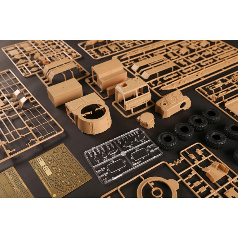 Trumpeter 01087 - 1/35 72V6 of 96k6 Pantsir-S1 SPAAGM BAZ-6909