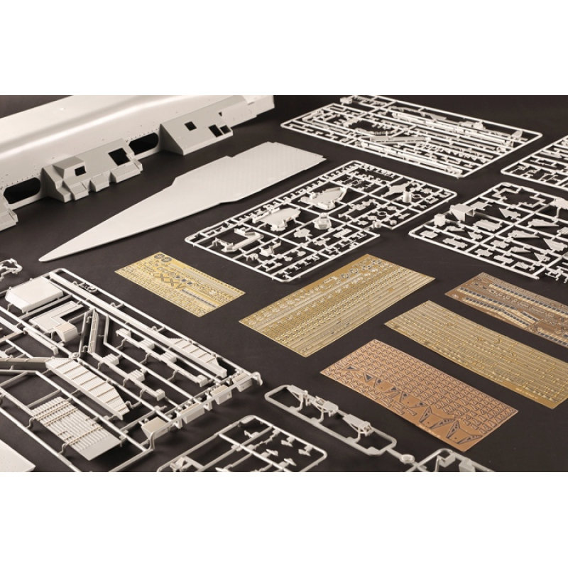 Trumpeter 05638 - 1/350 USS Gerald R.Ford CVN-78