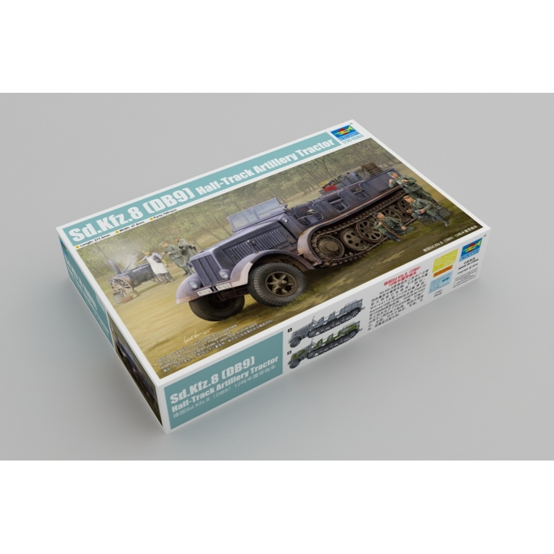 Trumpeter 09538 - 1/35 Sd.Kfz.8 (DB9) Half-Track Artillery Tractor